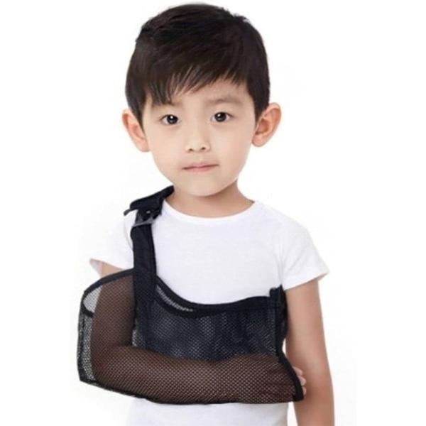バリエーションコード : 2B488PWQK8・メッシュ素材で通気性がよく、軽量で使いやすい子供用アームホルダーです。大型のショルダーパッドを採用し、使用時の首、肩への負担が軽減しています。・子供用として開発しました。動いているうちに腕がズ...