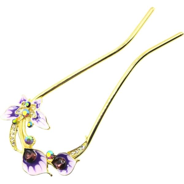 バリエーションコード : 2B4T6SX8F4「バタフライモチーフかんざし」美しい花にとまる蝶々をデザインした簪は日本の和を愛する女性の美しさを演出してくれます。アンティーク＆華麗でヨーロピアン調な二本挿しかんざしで、日常にささやかな輝きを...