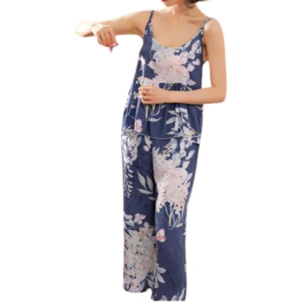 バリエーションコード : 2B268KW2L1・素材構成: 90% ポリエステル， 10% 綿・「エレガントでかわいい?3ピースルームウェア」エレガントなボタニカル柄で、大人っぽくもかわいらしくも着られるリラックスルームウェアです。ガウン、...