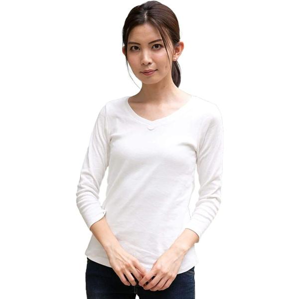 バリエーションコード : 2B8CUN8L2Xベーシックで使い勝手の良い肌に馴染む自然な風合いのコットン長袖tシャツスタイリッシュな印象のロングスリーブトップスは無地だから流行りすたりなく、どんなアイテムとも合わせやすいので色違いで欲しくな...