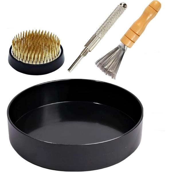 バリエーションコード : 2B980QHLWWフラワーアレンジメント、生け花に。初心者さんも気軽に始められる剣山、フラワーアレンジメントのセットです。届いたその日に、気軽に楽しめそう。円形の花器（プラスチック製）に、剣山、補正器、クリーナー...