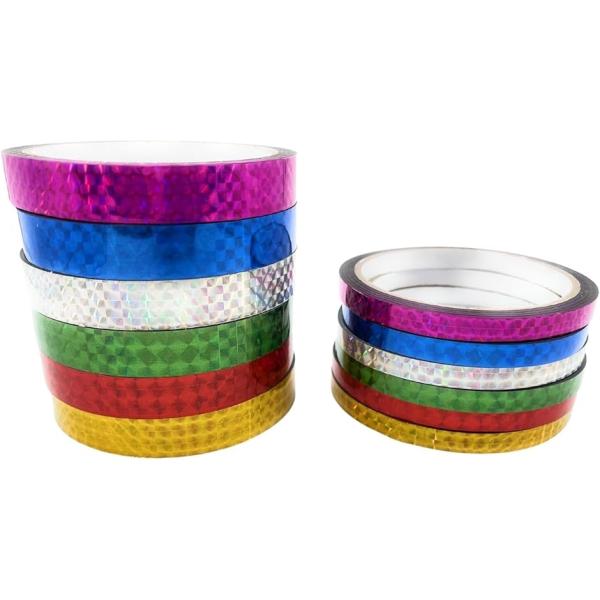 バリエーションコード : 2B9GJ10Y6V貼るだけで華やかでゴージャスな演出が可能な高輝度の光沢感のあるホログラム加工のキラキラテープです。使いやすいレッド、ブルー、パープル、グリーン、ゴールド、シルバーの6色、2サイズで計12個セット...