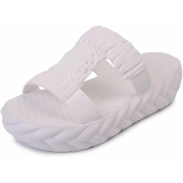 バリエーションコード : 2B9I3UOS8N「他にはないデザイン、編み込みニット」レディース、厚底ニットサンダル。ヒールは5cmと高すぎず、絶妙な高さ。自然と脚長に見せます。またフラットなので、長時間歩いても疲れない、歩きやすさ抜群。甲部...