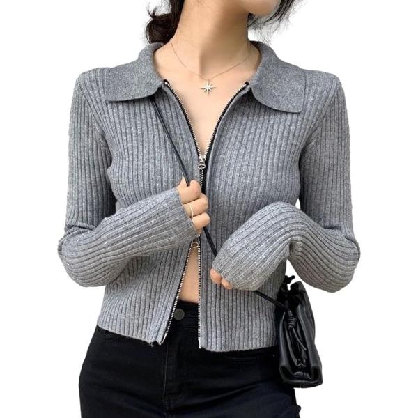 バリエーションコード : 2BJ3T68RILジップアップと襟がポイントのリブニットカーディガンです。上下開閉できるフロントジップ式で全部開けたり前裾だけ開けて肌見せても可愛いですスカートと合わせたフェミニンスタイルから、デニムと合わせたカ...