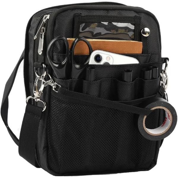 バリエーションコード : 2BJQQ836LG・マチ拡張機能付き、大容量、12ポケットと多数の機能を兼ね備えた仕事用ウエストポーチ。「マチ3.5cmから6cmへ拡張可能」お客様からご要望によりマチ拡張可能タイプを作りました。カラビナも強度U...