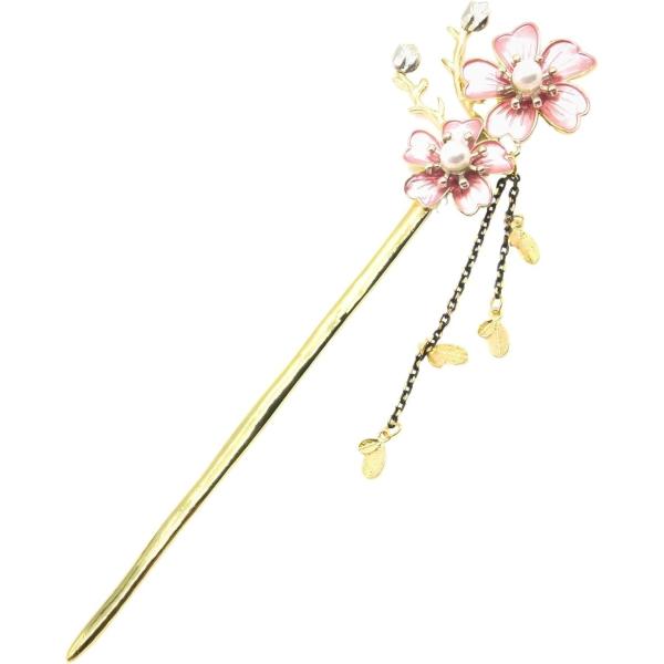 バリエーションコード : 2BJ9TOND61「桜モチーフ一本挿しかんざし」人気の桜の花をモチーフとした一本挿し簪は、ほんのり薄化粧した淡いピンクの色合いのある花びらをセッティングして、飾りチェーンは桜の花びらがひらひらと舞う様子を表現して...