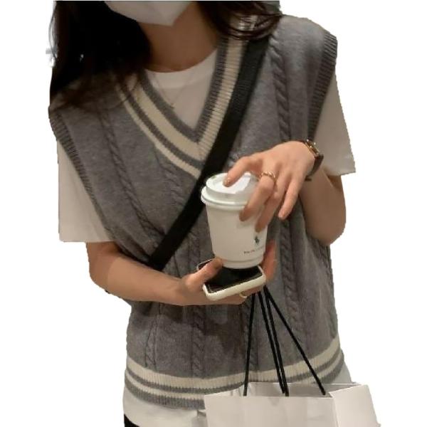 バリエーションコード : 2BJK8PT1HYライン入りニットベストは、通勤、通学、普段着と、さまざまなシーンでの着用が可能です。そのシンプルなデザインは、無地のシャツやブラウス、ボーダー、ストライプ、柄物とのコーディネートがしやすく、日常...