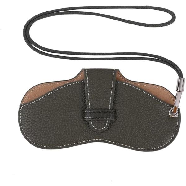 バリエーションコード : 2BJW9296QW・軽くて薄型、シシンプルながらもユニークさを兼ね備えたメガネケースです。硬くて大きなメガネケースを持ち運びたくない方におススメです。ちょっとしたお出かけや、家での収納に。「薄型・超軽量のコンパク...