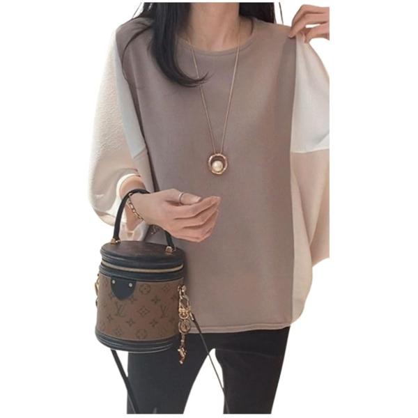 バリエーションコード : 2BU0KP0JYH「大人カジュアルの決定版」やさしく体に沿うシルエットと、配色デザインが魅力の旬トップス。大人女子の“ちょうどいい可愛さ”を叶えます。「五分袖x前後差丈で体型カバー」ゆったりドルマンスリーブと、絶...