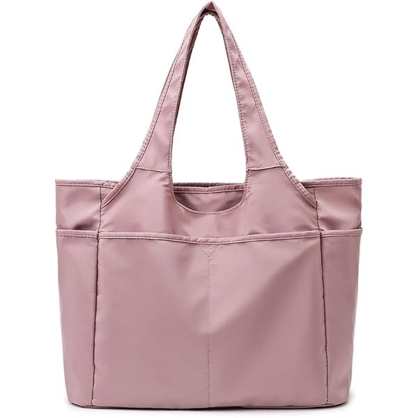 バリエーションコード : 2BUCYXWUTNデイリーユースに最適な、機能性とデザイン性を兼ね備えたナイロントートバッグ。軽量ながらたっぷり収納できる大容量設計で、毎日の必需品をすっきり整理できます。「大容量収納」幅42cm x 高さ30c...