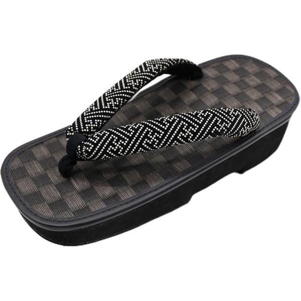 バリエーションコード : 2BUDL8R5H3厚底タイプ ? 約3?cmのヒールアップでクッション性と脚長効果。市松黒畳フットベッド ? 吸湿・防臭に優れた樹脂畳調シート。和柄紗綾形メッシュ鼻緒 ? 伝統文様xモノトーンで合わせやすい。軽量...