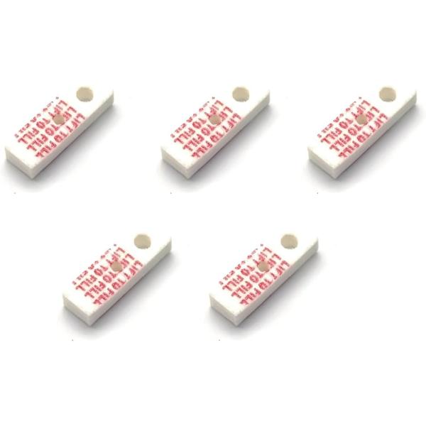 バリエーションコード : 2BUS8PT46C「愛用のジッポを、良い状態に保つ」ジッポライターのメンテナンスに便利な交換用フェルト5個セットです。オイルをしっかり吸収して火力を安定させ、着火しやすい状態をキープします。zippoを愛用する方...