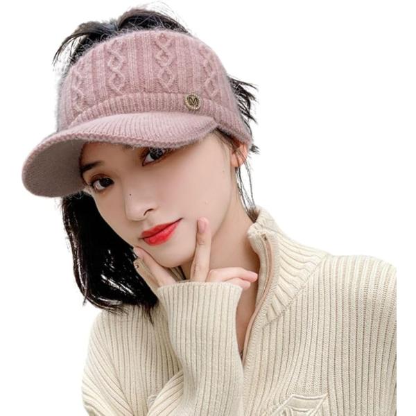 バリエーションコード : 2BUVCKFV1O「ポニーテール対応デザイン」帽子の上部が開いているので、ポニーテールやまとめ髪を崩さずに被ることができます。髪型を選ばず、さまざまなシーンでおしゃれを楽しめる画期的なデザインです。「優れた保温性...