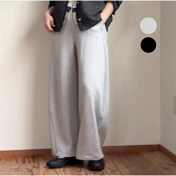 --------------------------------------CYNICAL ダンボール コクーンパンツもちっとした質感で、ストレッチ性に優れたダンボールニット素材のコクーンパンツ。カーブシルエットで、ゆったりしながらもスタイ...