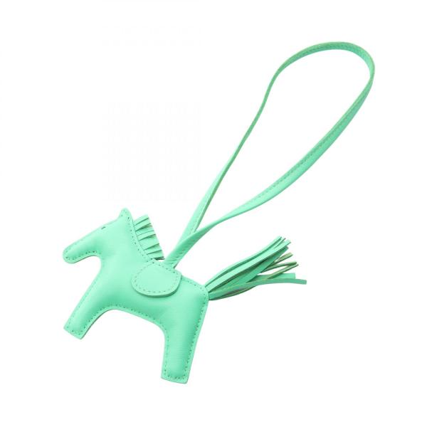 【商品番号】2104102494885【ブランド】HERMES【商品名】エルメス HERMES ロデオPM チャーム アクセサリー レザー アニョーミロ グリーン系 ヴェールコミック 【中古】【査定結果】A【型番】-【サイズ】全長：23cm...
