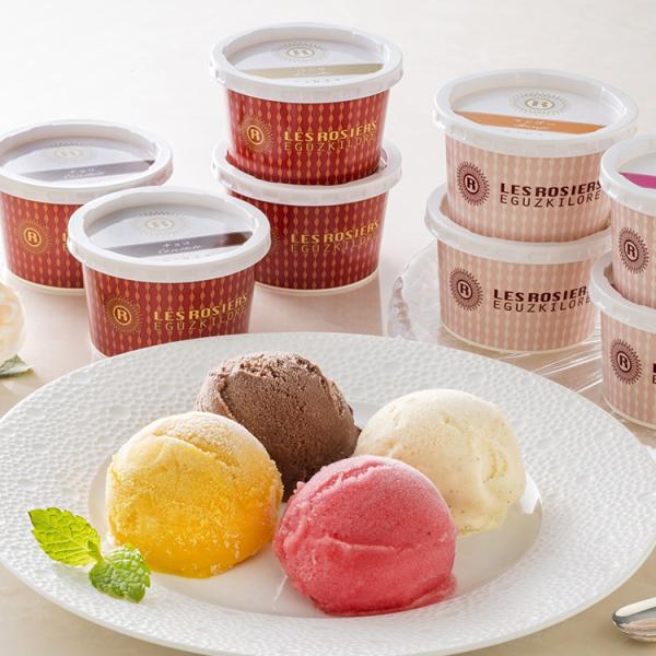 【発売日：2026年03月13日】【商品詳細】フランス国家最優秀職人章「M.O.F」受章の女性天才シェフ、アンドレ・ロジェ監修の4種類の味を楽しめるアイスギフトです。銀座のフレンチレストランならではの豊かな味わいをお楽しみください。原材料(...