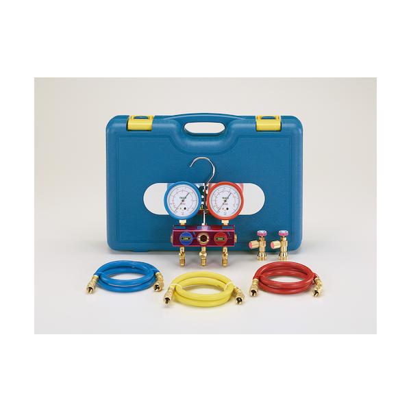 【発売日：2025年05月21日】特長●ボールバルブ式開閉ハンドル採用により開閉がとても簡単です。●国産ゲージ採用です。用途●空調機器据え付け工事に。仕様２●ボール弁式開閉ハンドル●ゲージ取付ネジ：1/8NPT●ホース接続ポート：5/16フ...