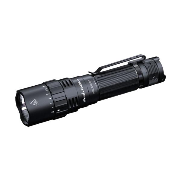 【発売日：2025年05月22日】特長●特許取得済みの3光源TIRレンズ技術により、コンパクトな形状でありながら、多目的な3色照射（白・赤・緑）が可能です。仕様●色：ブラック●全長(mm)：143●最大点灯時間(h)：約89●幅(mm)：3...