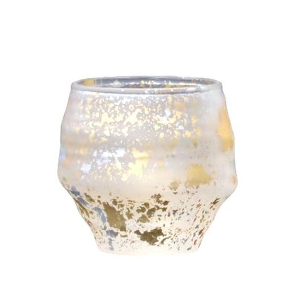 【発売日：2024年11月14日】喜箔グラスぐい呑特長石川県山中漆器の箔貼技術である「貫入」の技術を応用して、金箔と銀箔を散らした工芸品です。特殊な技法で箔を散らすので、ひとつとして同じ模様が存在しない、"あなただけの"特別なグラスになりま...