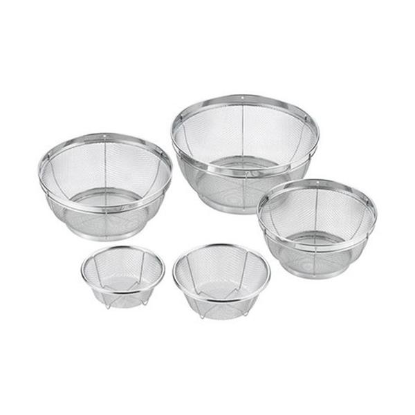 【発売日：2024年11月14日】ステンレスザル5pcsセット特長ご家庭でよくお使いになるサイズのザルをセットにしました。丈夫で衛生的なステンレス製のザルです。仕様メーカー型番:YJ3445セット内容:13cm(径13×5.2cm)・15c...