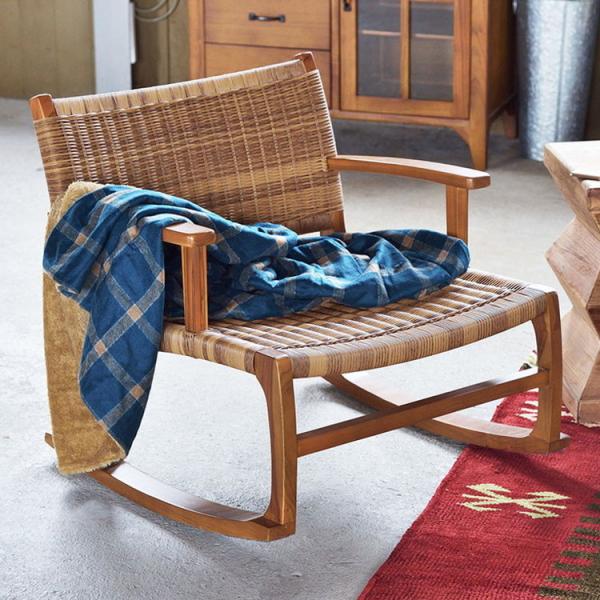 【発売日：2024年07月12日】■商品サイズ幅59×奥行65×高さ59×座面高さ36cm■素材天然木(チーク) ラッカー塗装 ポリエチレン■生産国インドネシア■特徴ゆらゆらと心地よく揺れるロッキングチェア。奥行きの広い座面でゆったりリラッ...