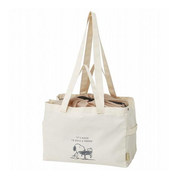 【発売日：2025年06月19日】【商品詳細】サイドベルト付きレジカゴバッグ。2種類の長さの持ち手付き。内側生地はシルバーコーティングで保冷効果。スリット入りでかごにセットしやすい。サイドに持ち手が付いて持ち上げ楽々便利。折りたたみ用ベルト...