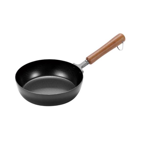 【発売日：2025年11月18日】商品説明●熱効率・保温性がいい。●使えば使うほどなじみ、長持ち。●表面加工：エンボス加工（シリコン樹脂塗装）●材質：鉄（底の厚さ1．6mm）よこやま