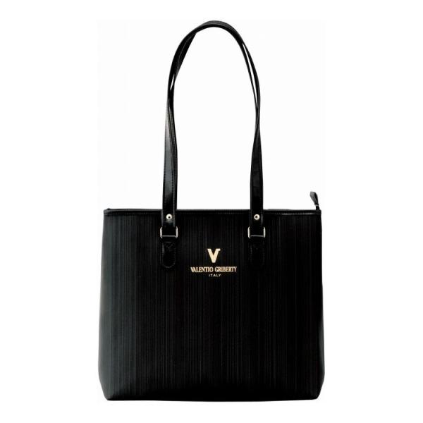 【発売日：2026年01月22日】シックな黒がデイリーからビジネスまで幅広いシーンで大活躍。【セット内容】商品290×330×130mm【商品サイズ】-【材質】PVC商品重量：300g箱サイズ：白箱350×410×40mm備考※メーカー都合...