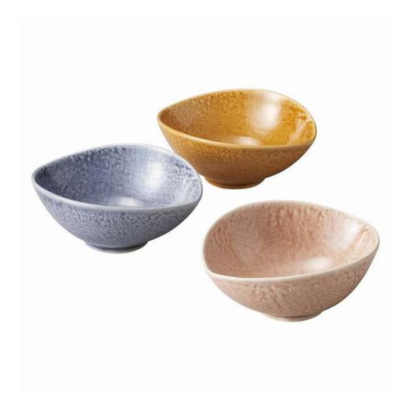 【発売日：2026年01月29日】シンプルな色合いとかわいいレモン型のボウルは和洋問わずお使いいただけます。日本製【セット内容】-サイズ：13×11×5.5cm重量/容量：-箱サイズ：15×15×10cm材質：-