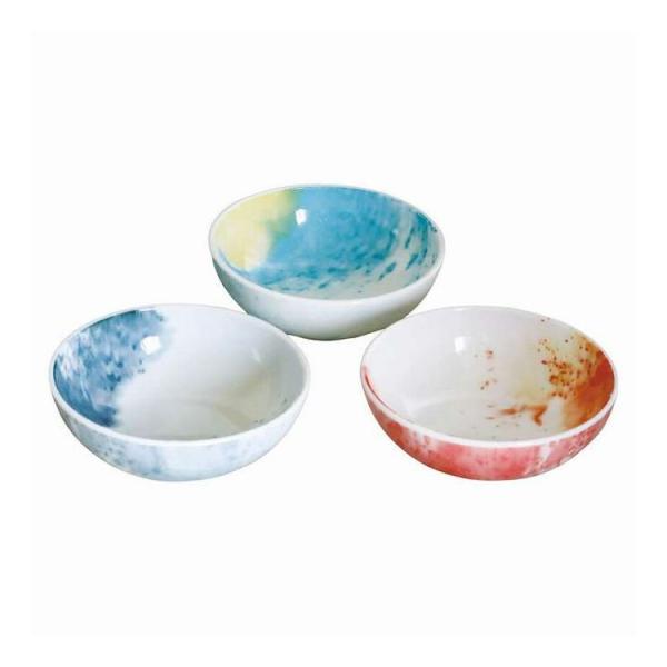 【発売日：2026年01月29日】食卓に、ひとさじの宇宙を。食洗機使用可。偶然と必然が重なって生まれたマーブルパターン。cosmosは一皿に小宇宙が広がるような幻想的なデザインの器です。白がベースにあることで食卓を明るくし、料理も映えるよう...