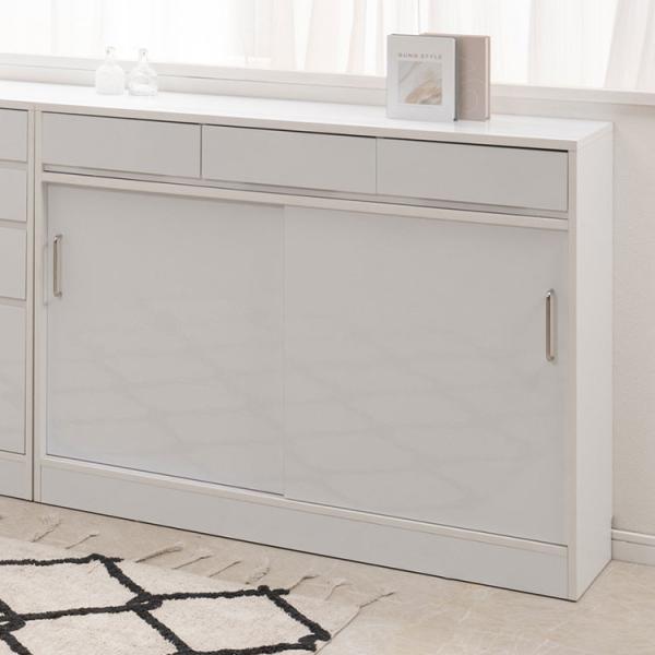 【発売日：2025年09月05日】収納する物にこだわったカウンター下収納【SIRO】カウンター下収納シリーズ。ハイグロス仕上げで高級感ある雰囲気。カウンター下のデッドスペースを造り付けの様なスッキリした収納庫で大量収納。リビングの薄型のキャ...