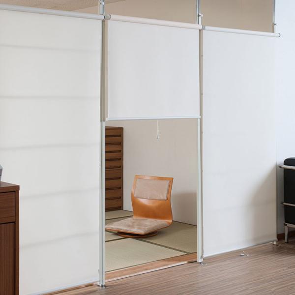 【発売日：2025年09月05日】パーテーションが欲しい、でも完全に仕切ってしまうと圧迫感があって部屋が暗い。そんな要望に普段はラダーで軽く間仕切り、スクリーンを下げれば完全間仕切りと2WAY対応可能なパーテーション【Carol】キャロルシ...