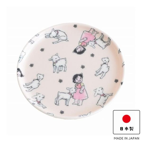 【発売日：2026年03月03日】【商品説明】アルプスの少女ハイジのデザインが可愛いコースターです。布貼り加工と水洗い可能な表面コーティングが施されています。小物やお菓子などにちょうど良いサイズです。スタッキング可能で同シリーズを重ねて収納...
