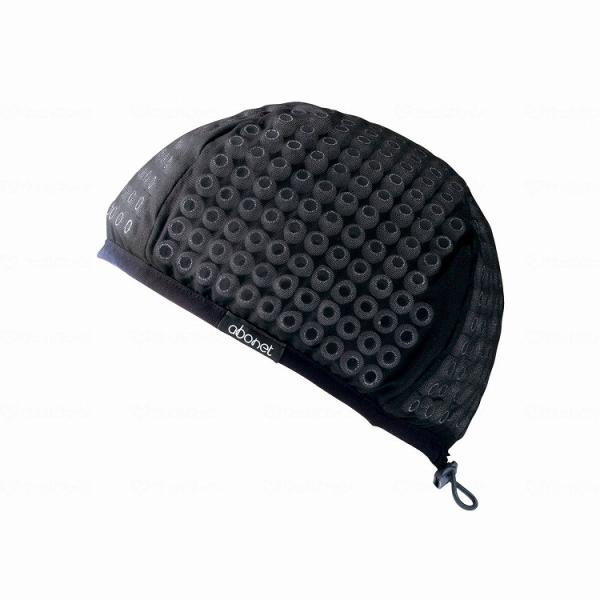 【発売日：2023年06月29日】高い衝撃吸収率と通気性で、使い心地も抜群。帽子の中で、毎日の生活の危険から頭を守る、頼もしい味方です。後ろのストッパーでサイズ調節。ニット帽やワッチ型など、深めの帽子と合わせてお使い下さい。同時発売のニット...