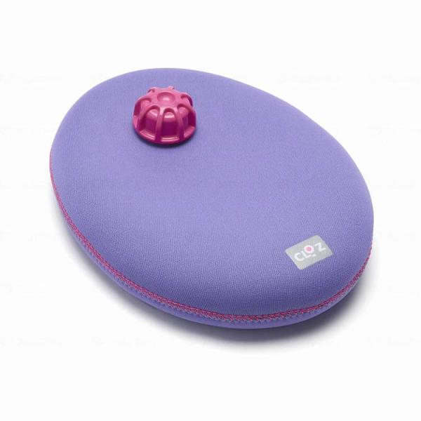 【発売日：2025年12月16日】【商品説明】昼間はオフィスでひざかけの下に、車にもお供してエアコンで眠くならずに安全運転。夜はおふとんに入れてぽかぽか幸せ気分。お腹が痛い時はお腹にあててじんわり温めて。ソフトな肌ざわりが快適で、たまごの形...