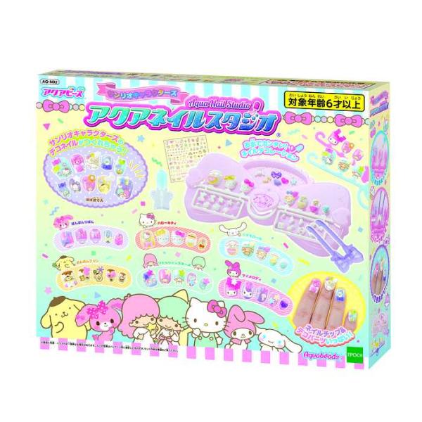 【発売日：2025年10月08日】お水をぬってデコパーツをのせるだけ！色とりどりのネイルチップ、たくさんのデコパーツとかわいいネイルシールで、「サンリオキャラクターズ」のキャラクターたちをイメージしたネイルをデザインできます。デザインしたネ...