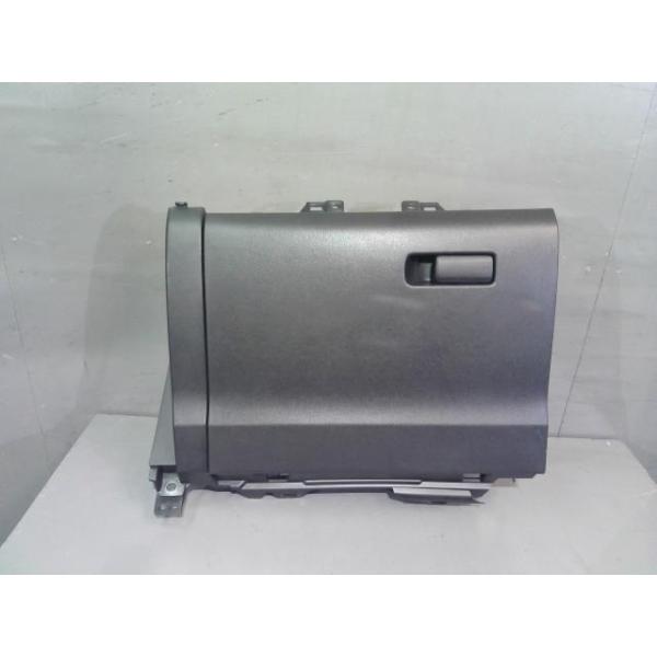 **** 商品説明を必ずご確認ください ****部品管理番号：241204000270210メーカー純正品番：D41S-64-030-02部品名：グローブBOX部品区分：リサイクル品車名：ＣＸ−３０車両タイプ名：5DJワゴン通称型式：DME...