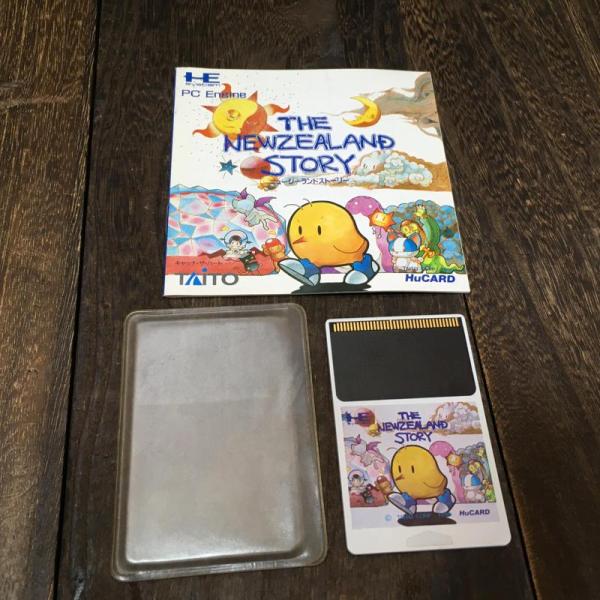 【商品状態】画像にてご確認ください。パッケージ（箱）無し。ケースに汚れございます。割れ・ヒビなどある場合がございます。動作環境がない為、動作未確認となります。現状販売品となります。画像のお品物を発送いたします。ソフトをご確認ください。中古品...