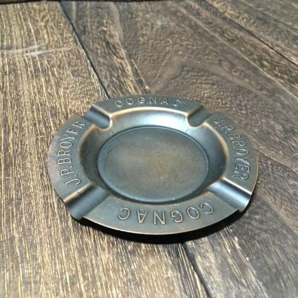 【商品状態】画像にてご確認ください。中古品の為、傷や汚れ等ございます。