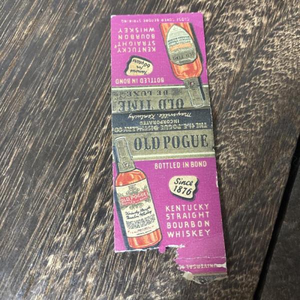 【商品状態】画像にてご確認ください。中古品の為、傷や汚れ等ございます。破れている部分があります。