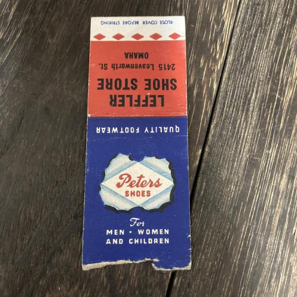 【商品状態】画像にてご確認ください。中古品の為、破れている部分や、傷や汚れ等ございます。