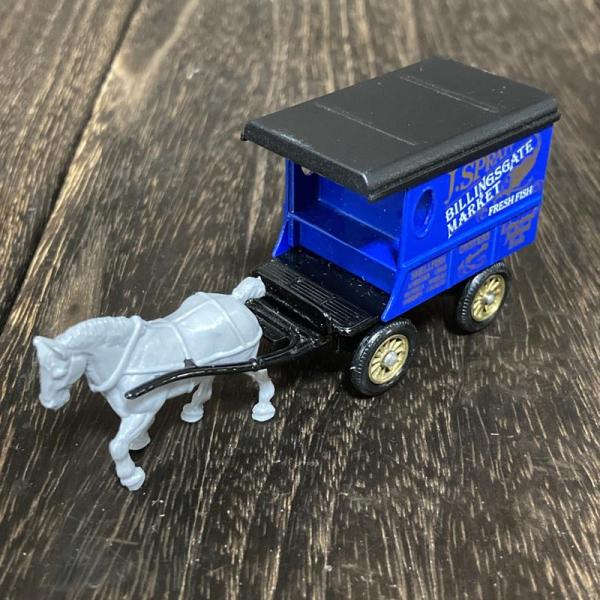 【商品状態】箱はございません。本体のみの出品です。簡易的な拭き取り掃除はしましたが、ホコリの付着など多少ございます。また、当方では完品の状態を正確に把握しておりませんため、破損や欠損等がある可能性がございます。必ず画像をご確認のうえ、ご判断...