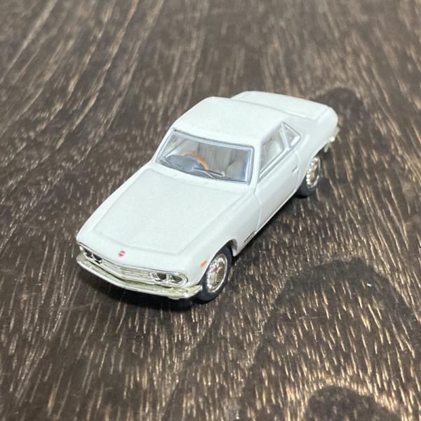 【商品状態】箱はございません。本体のみの出品です。簡易的な拭き取り掃除はしましたが、ホコリの付着など多少ございます。また、当方では完品の状態を正確に把握しておりませんため、破損や欠損等がある可能性がございます。必ず画像をご確認のうえ、ご判断...