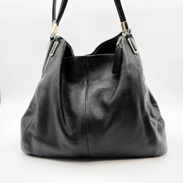 【商品番号】IT3CI89OZEMI【商品説明】・ブランド COACH・商品名 マディソン フィービー ショルダーバッグ・アイテム名 ショルダーバッグ・カラー ブラック・素材 レザー・金具カラー ゴールドトーン・製造国表記 あり（ベトナム）...