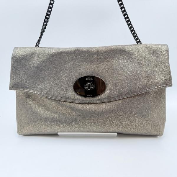 【商品番号】ITQWEPZ60C2M【商品説明】・ブランド：COACH・アイテム名：ショルダーバッグ・カラー：ゴールド系・素材：レザー・金具カラー：ガンメタルトーン・型番／刻印の有無：ブランド刻印あり・付属品：チェーンショルダーCOACH（...