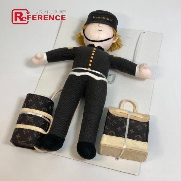【商品番号】E-220603-7【ブランド】ルイヴィトン【ライン】ベルボーイ【モデル】グルーム【タイプ】雑貨 インテリア おもちゃ 人形【形状】ぬいぐるみ【対象】ユニセックス【カラー】ブラウン系【素材】コットン【生産国】VIETNAM【季節...