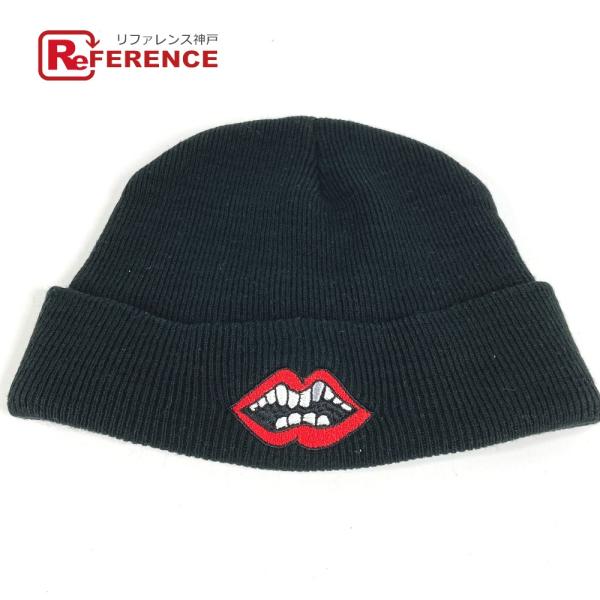 【商品番号】MO-260301-25【ブランド】クロムハーツ【モデル】マッティボーイ MATTY BOY【タイプ】ビーニー 帽子 ニット帽 ニットキャップ【形状】ニット帽【対象】ユニセックス【カラー】ブラックxレッド【素材】アクリル【生産国...