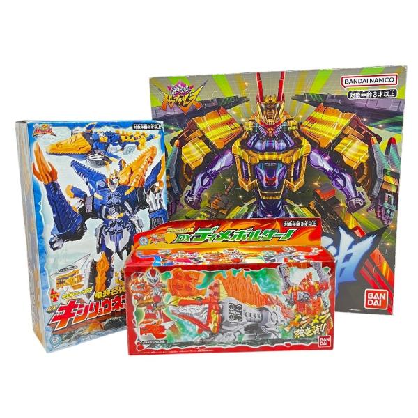 【商品番号】MO-260409-1【ブランド】バンダイ【ライン】騎士竜戦隊・暴太郎戦隊【モデル】DX デラックス シリーズ 3点セット【形状】ホビー【玩具安全基準マーク】STマーク【対象】キッズ【対象年齢】3歳以上【素材】プラスチック【生産...