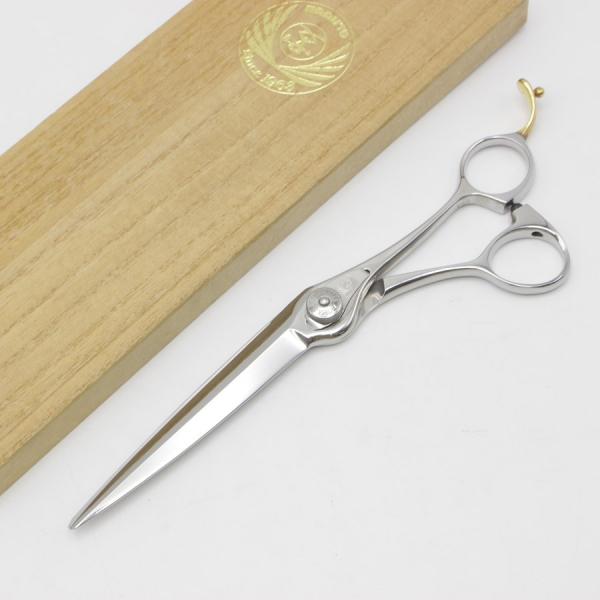【美品】ナルトシザー ミカドラインZ カットシザー ロイヤルキングダム■商品情報・片剣刃・ヘネシーオフセットハンドル・6.8インチ・62.1グラム■特徴刈込み、荒刈り向けの力強い高級シザーズ■商品状態【A】大きなダメージもなく程度良好の美品...