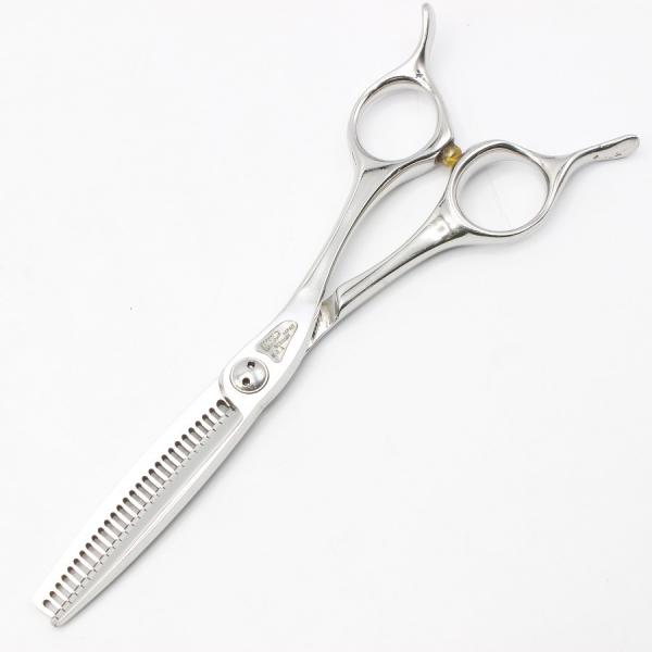 【美品】刃物屋トギノン クイーンサクセススター セニング シザー トギノン■商品情報・メガネハンドル・5.8インチ・セニング28目フラット/スリット・スキ率約20%（メーカー発表のスキ率です）・鋼材：コバルトスペシャル・触点：オイルレス・6...